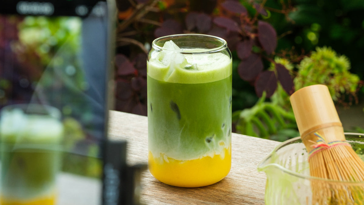 Matcha islatte med mango – Renée Voltaire